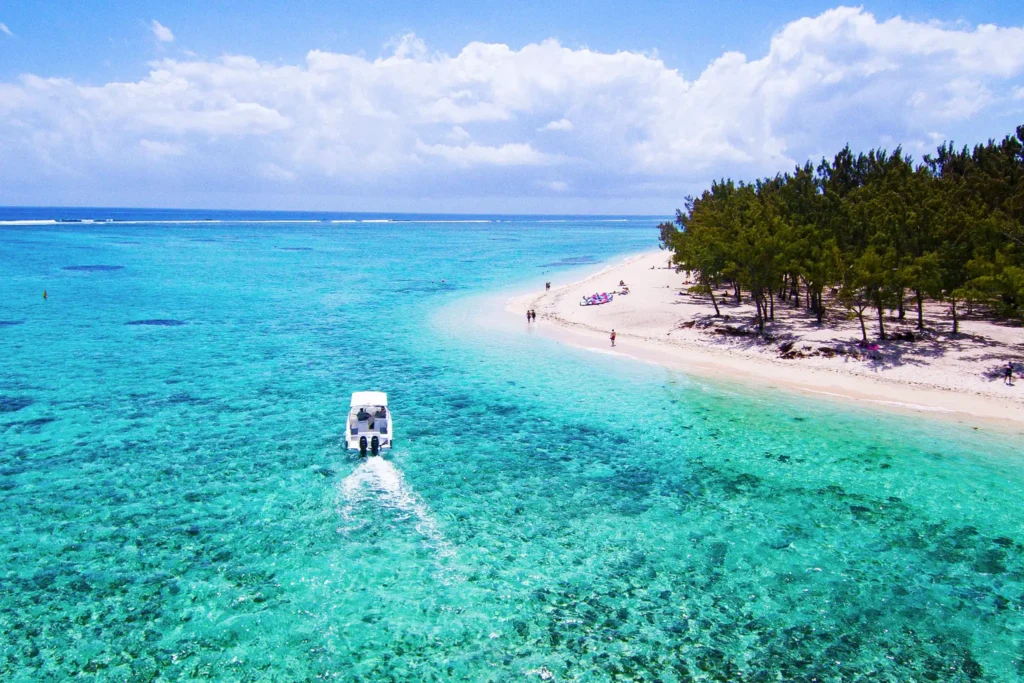 Explore Mauritius Tourism | Mauritius.com 2025